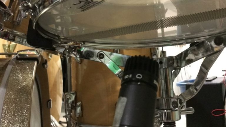 Best Snare Drum Microphone - Shure SM57 vs Audix i5